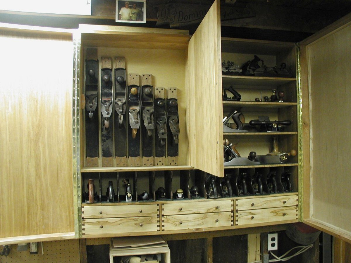 Wall mounted hand tool cabinet - FineWoodworking