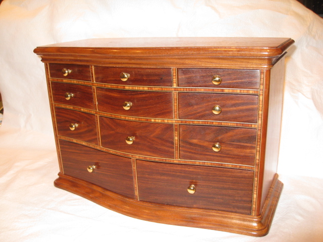 Bow Front Box - FineWoodworking