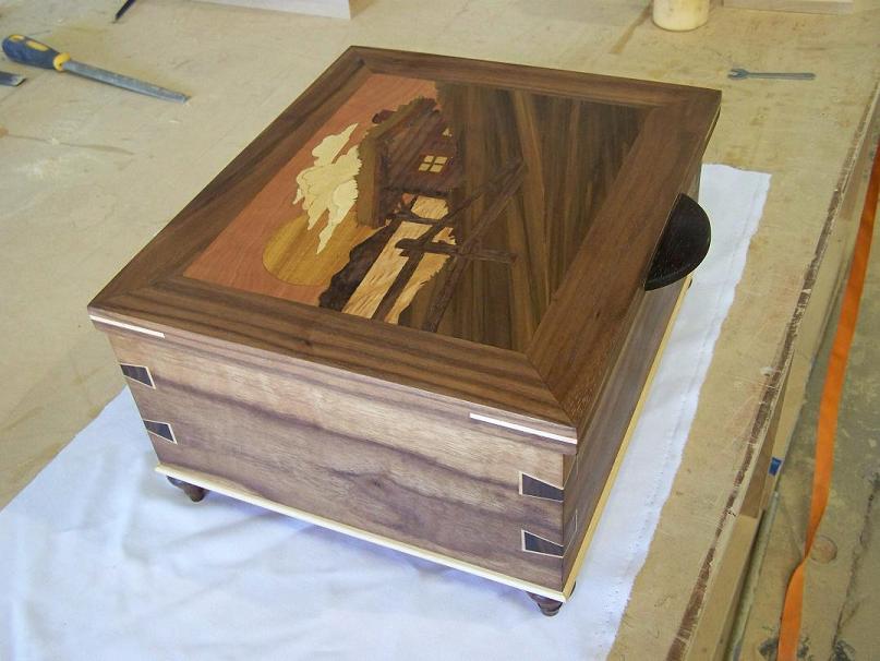 Cabin sunset box - FineWoodworking