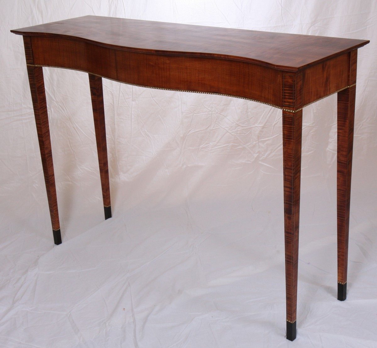Serpentine Federal Table - FineWoodworking