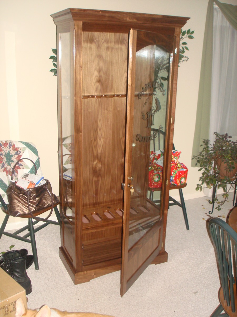 Soild Walnut gun case - FineWoodworking