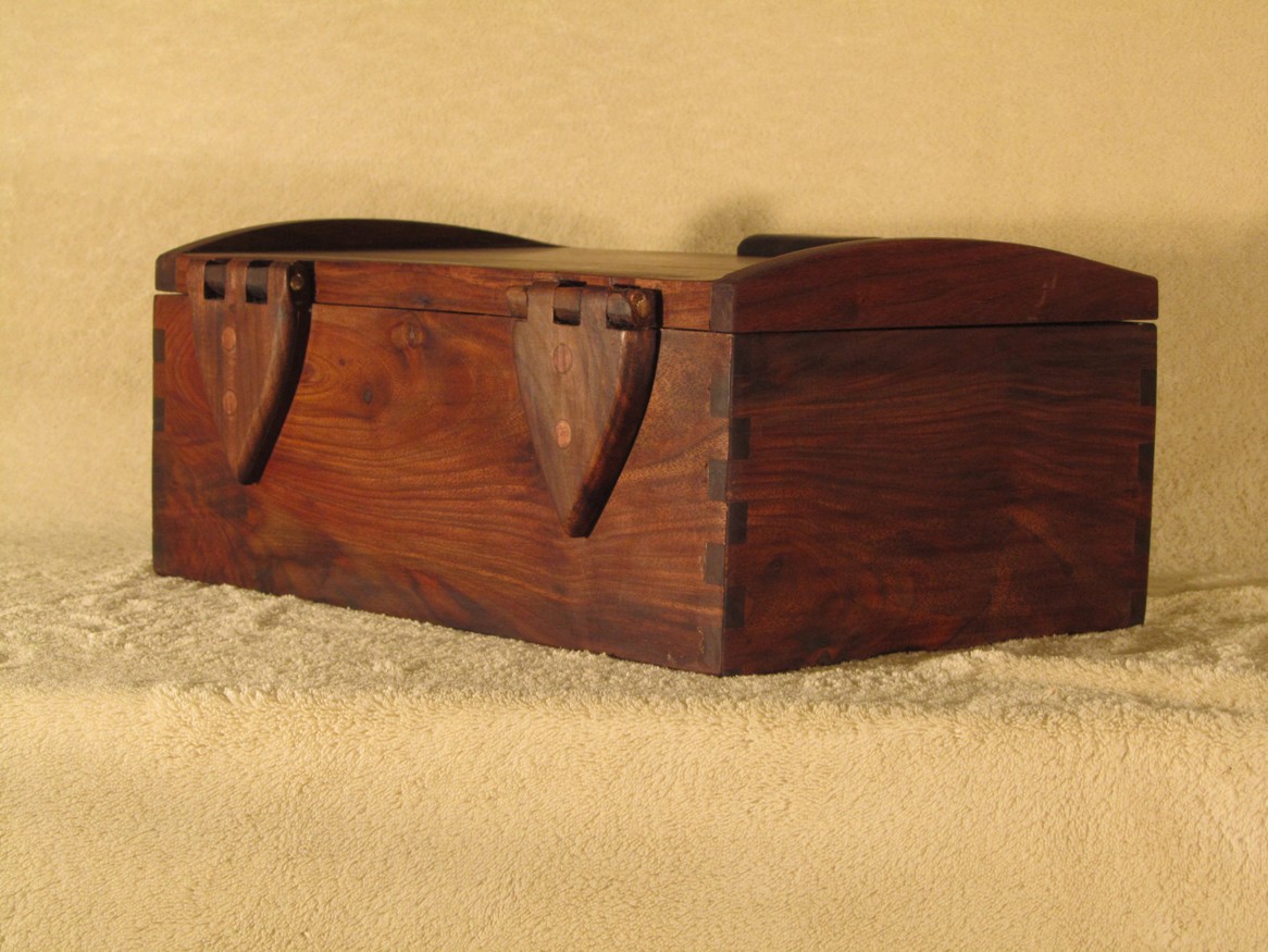 Walnut Box - FineWoodworking