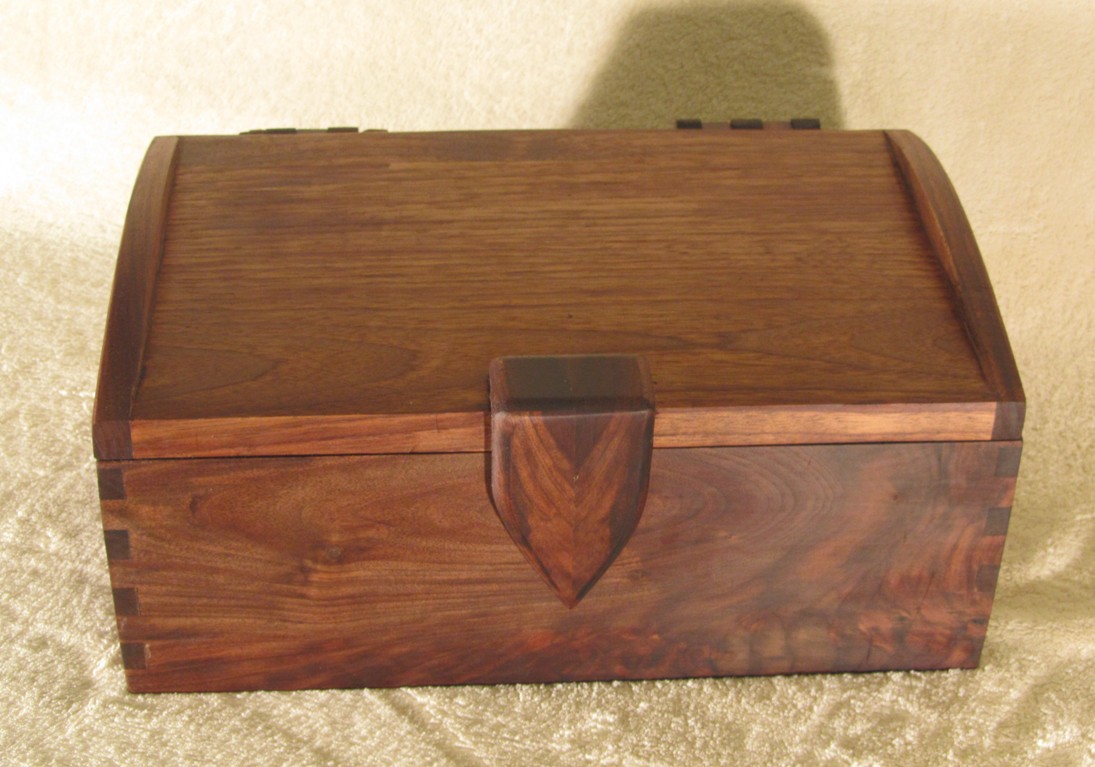 Walnut Box - FineWoodworking