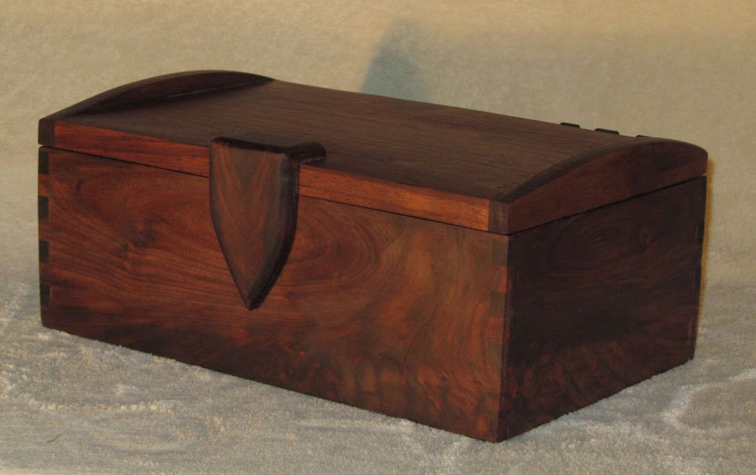 Walnut Box - FineWoodworking