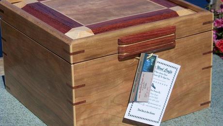 Custom made Memory Keepsake Boxes - FineWoodworking
