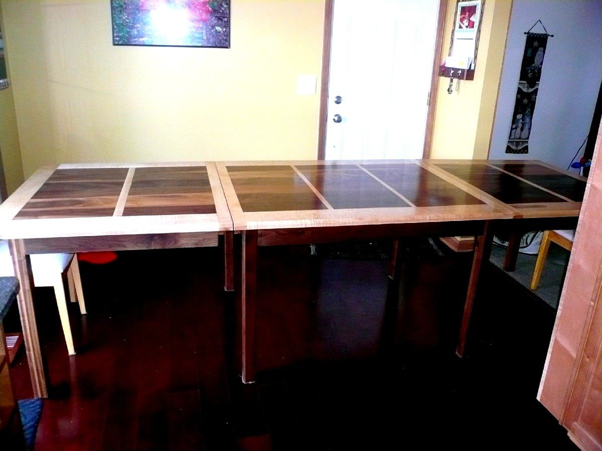 Holiday Table - FineWoodworking