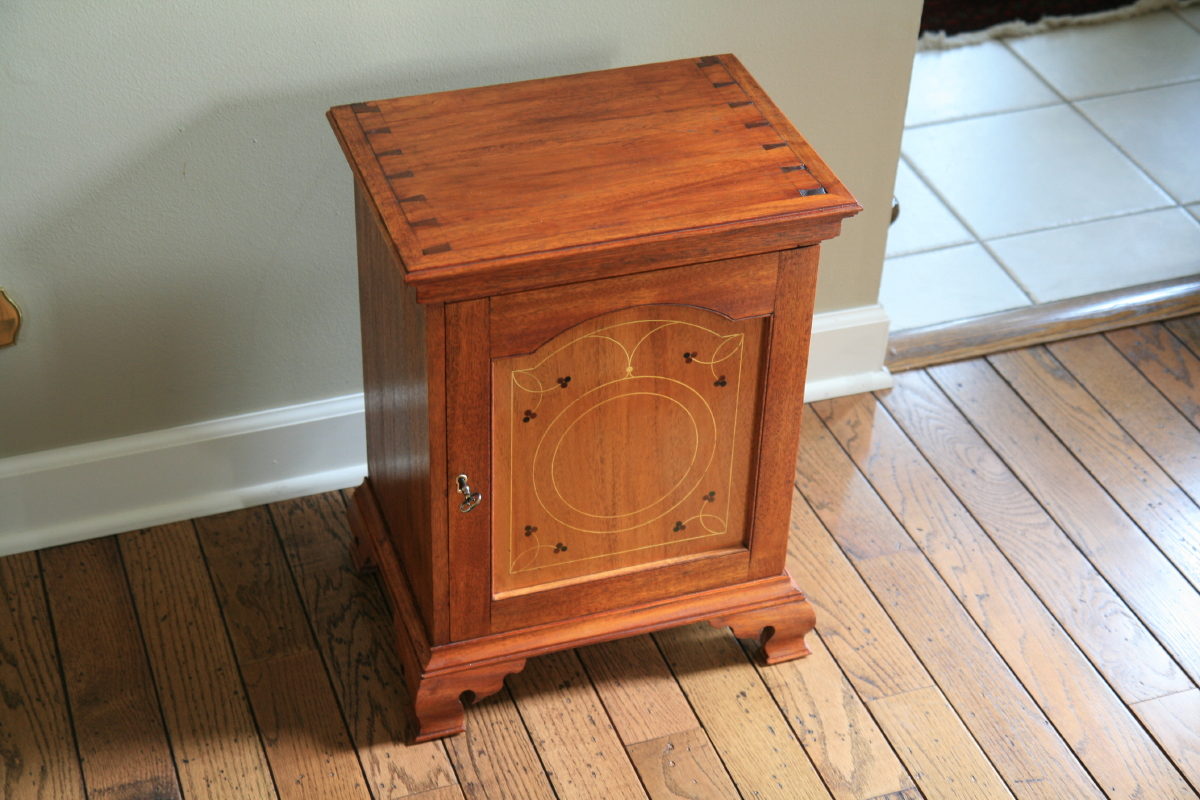 Mahogany Spice Box with String and Berry Inlay - FineWoodworking