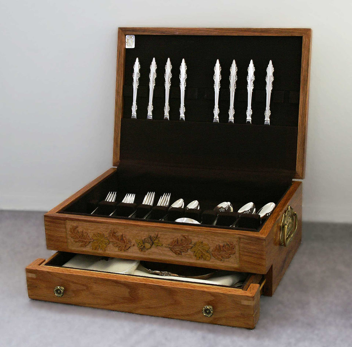 Oak and Acorn Flatware Chest - FineWoodworking