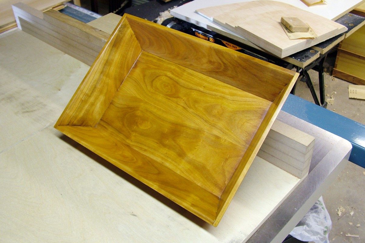 Splayed Side Dovetailed Tray - FineWoodworking