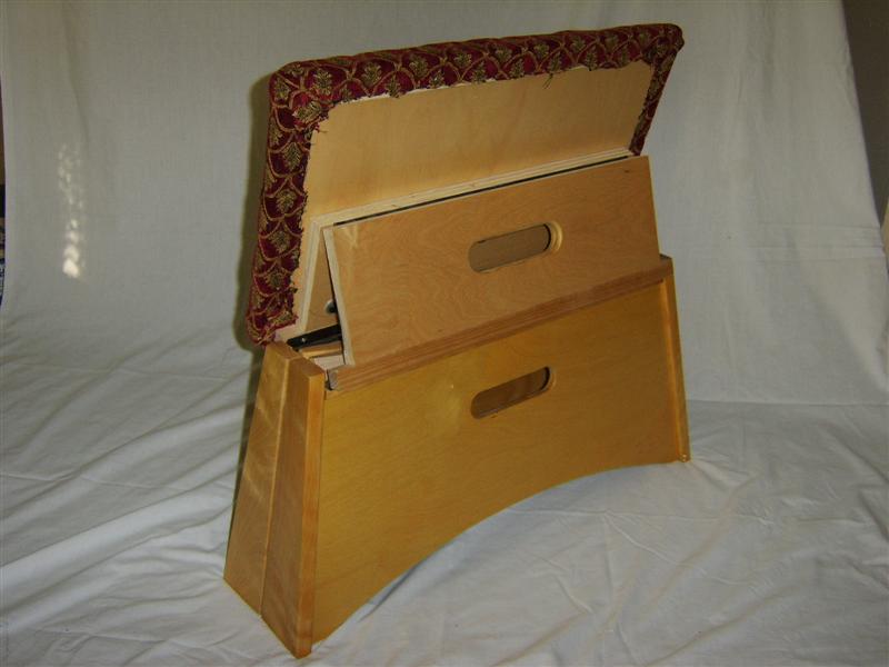 Collapsible foot rest - FineWoodworking