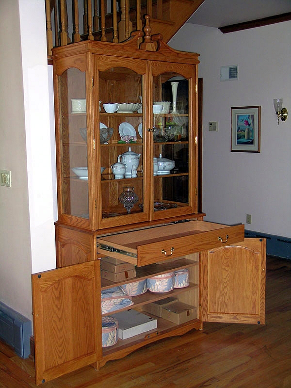 Red Oak China Cabinet - FineWoodworking