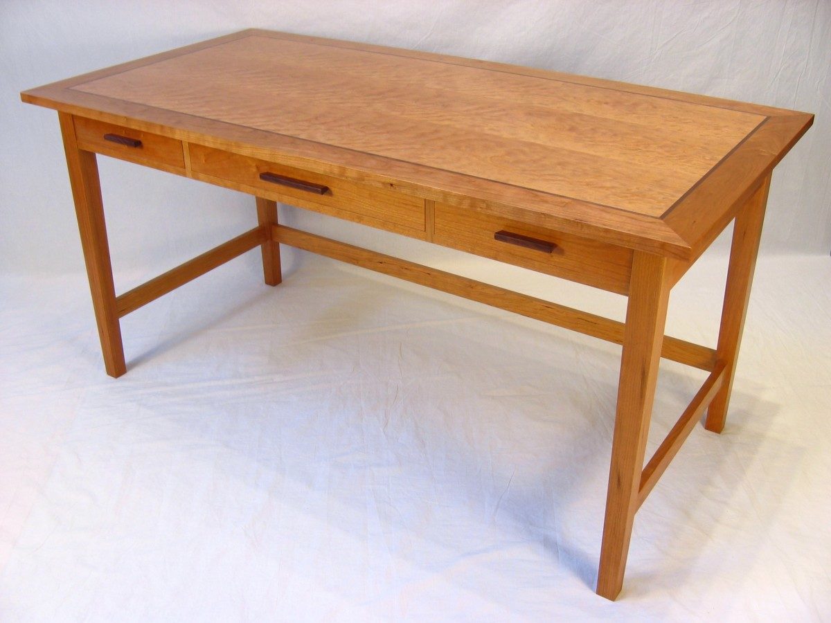 Computer Desk - FineWoodworking