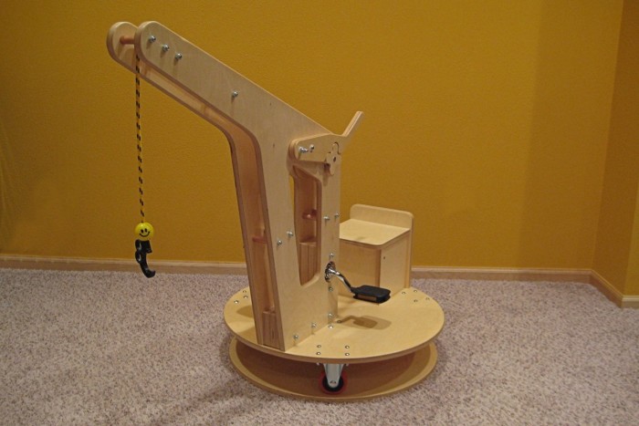 Toy Kid Crane - FineWoodworking