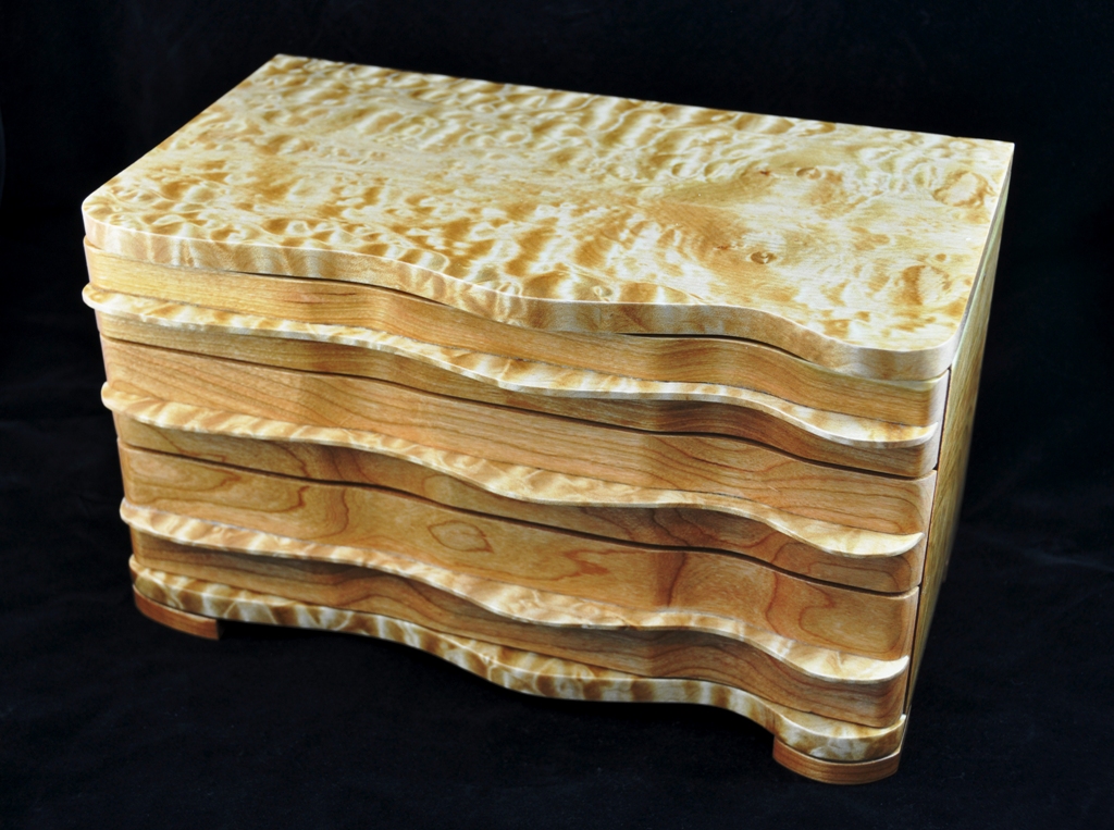 Figured Maple and Cherry Jewelry Box - FineWoodworking