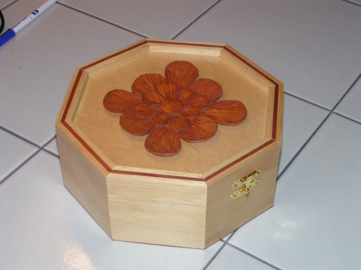 Octagonal jewelry box - FineWoodworking