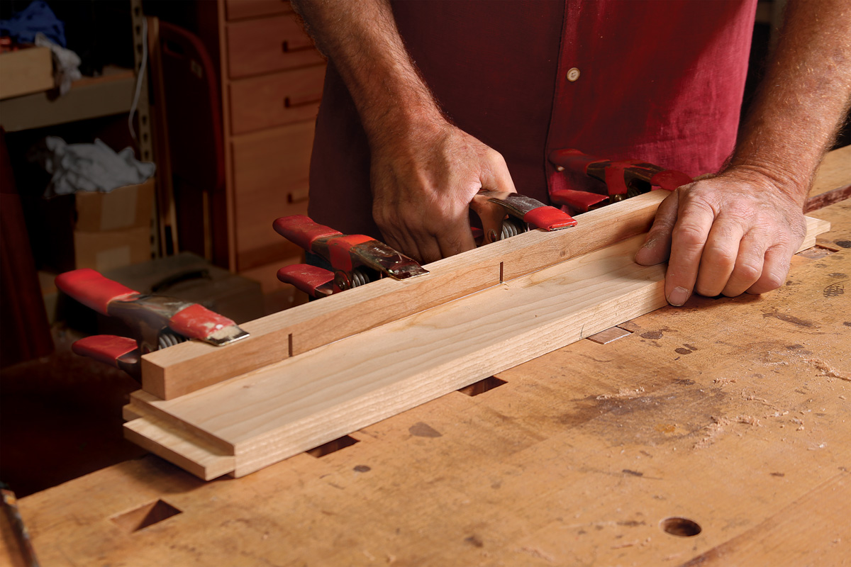 Attaching Solid-Wood Tabletops - FineWoodworking