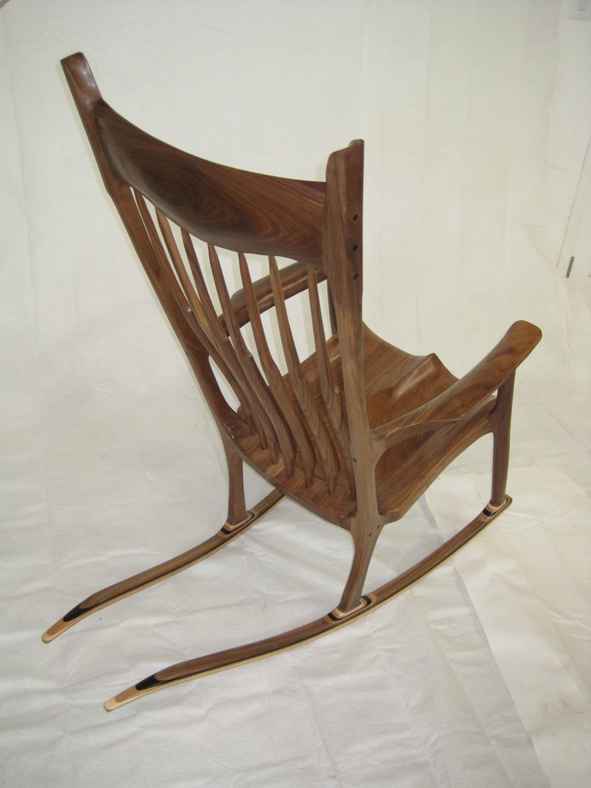 Walnut rocking chair - FineWoodworking