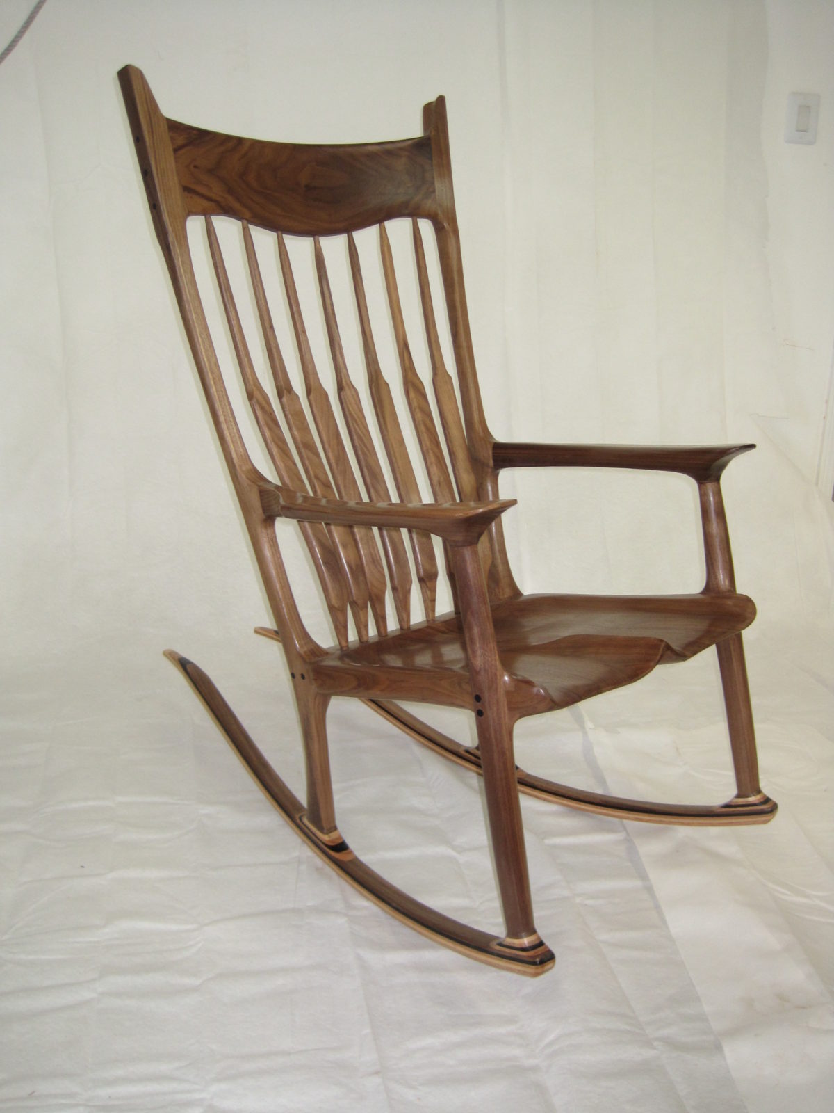 Walnut rocking chair - FineWoodworking