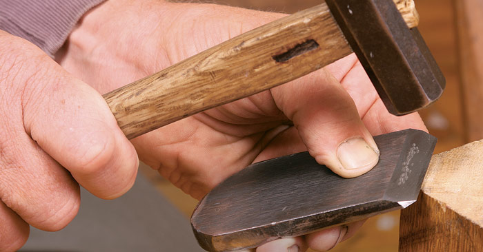 How to 'Tap Out' a Japanese Plane Blade - FineWoodworking