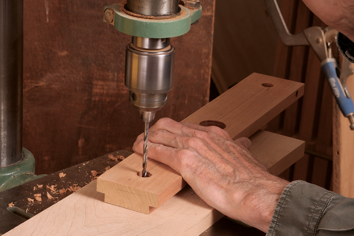 Shaker Sewing Stand - FineWoodworking
