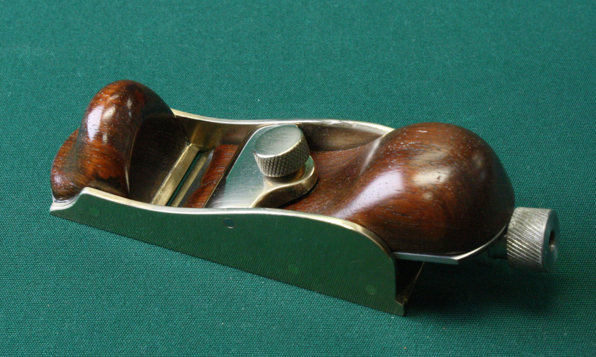 Bronze and Rosewood Thumb Plane - FineWoodworking