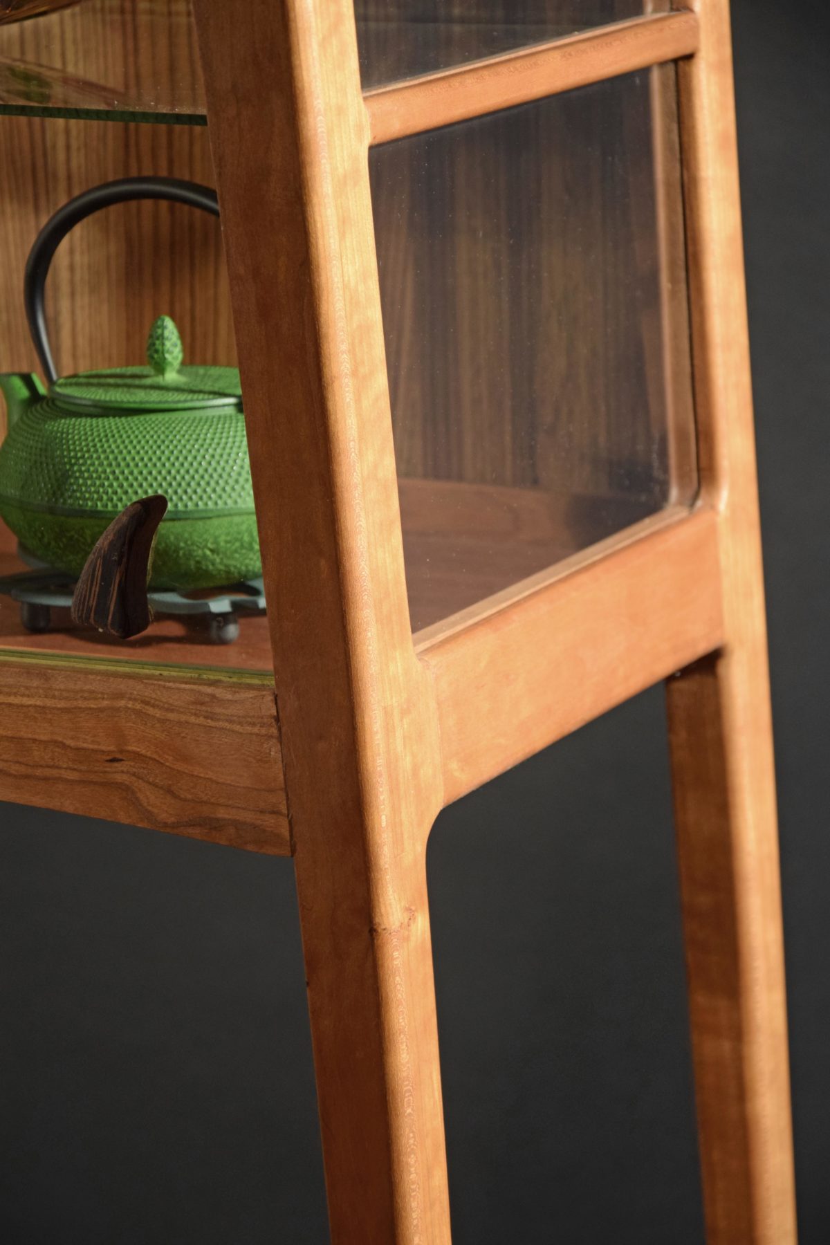 display cabinet - FineWoodworking