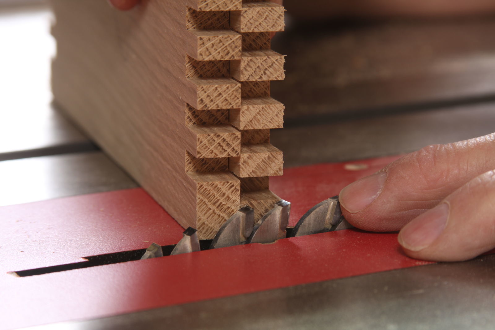 How to Make Mitered Finger Joints - FineWoodworking