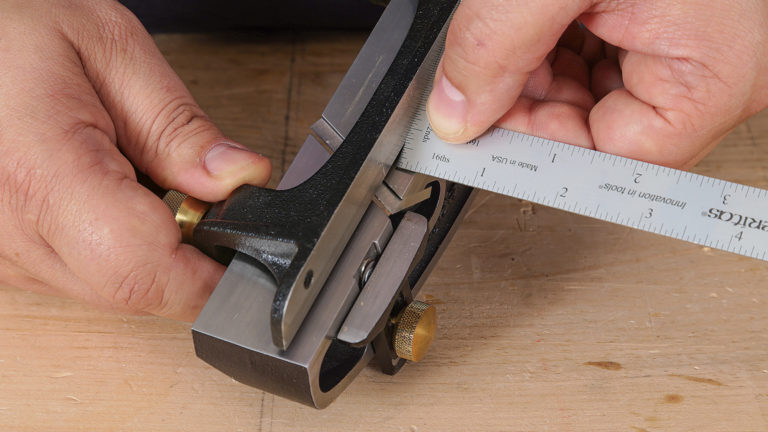 Three ways hand-tool woodworkers cut a rabbet joint