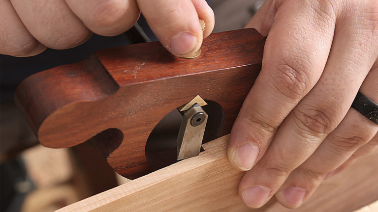 Three ways hand-tool woodworkers cut a rabbet joint