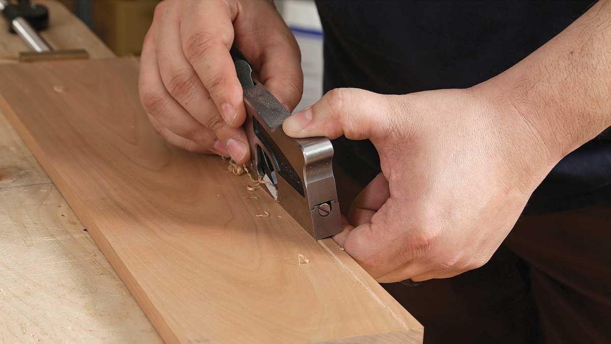 Three ways hand-tool woodworkers cut a rabbet joint