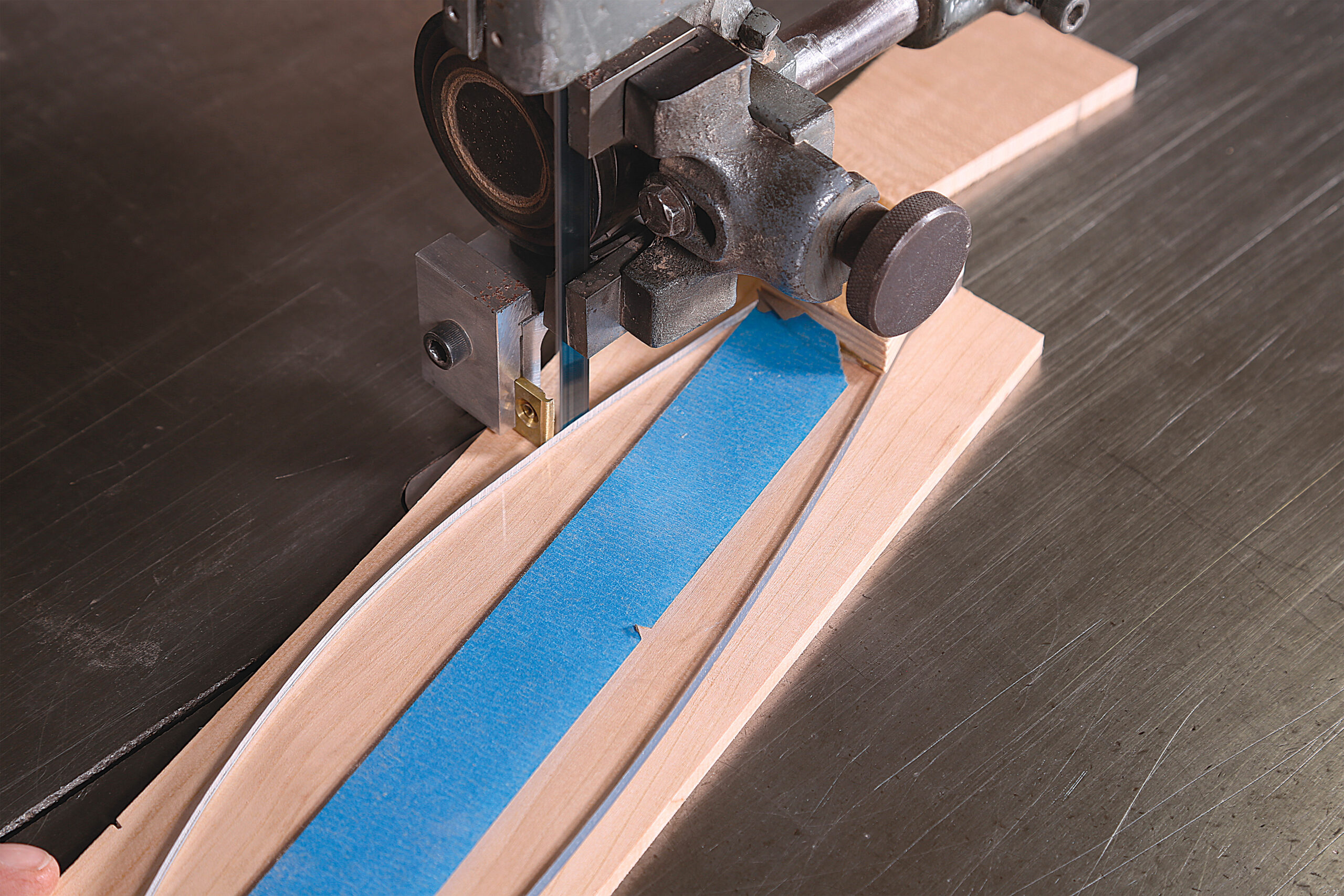 Brian Boggs’ Bandsaw Guide to Cutting Curves – Fine Woodworking