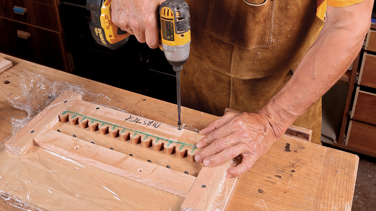 How to Make the Cove-and-Pin Joint for Drawers – Fine Woodworking