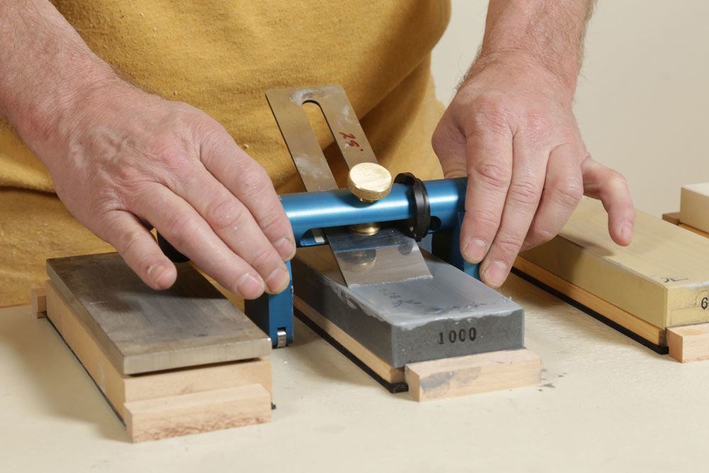 A Look At Off-the-Stone Honing Guides - FineWoodworking