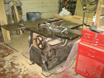 Who Has The Oldest Functional Table Saw? - FineWoodworking
