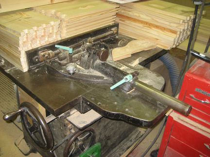 Who Has The Oldest Functional Table Saw? - FineWoodworking