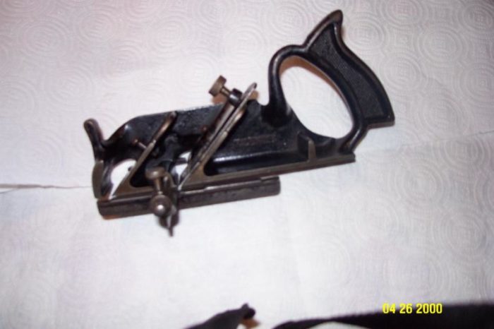 Rabbit plane question pic - FineWoodworking