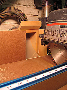 Radial arm saw dust collection - FineWoodworking