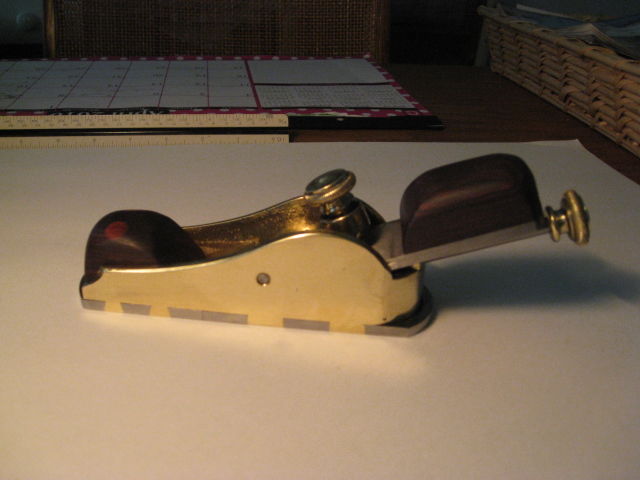 New thumb plane - FineWoodworking