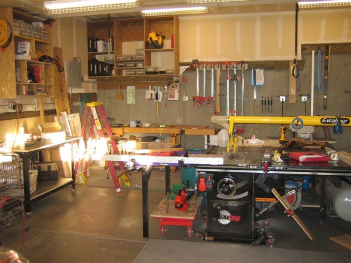 sliding table saw accessory - FineWoodworking