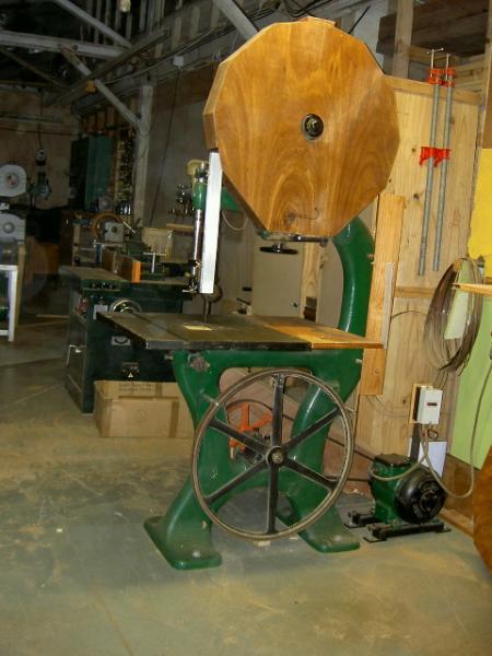 Vintaage Band Saw - FineWoodworking
