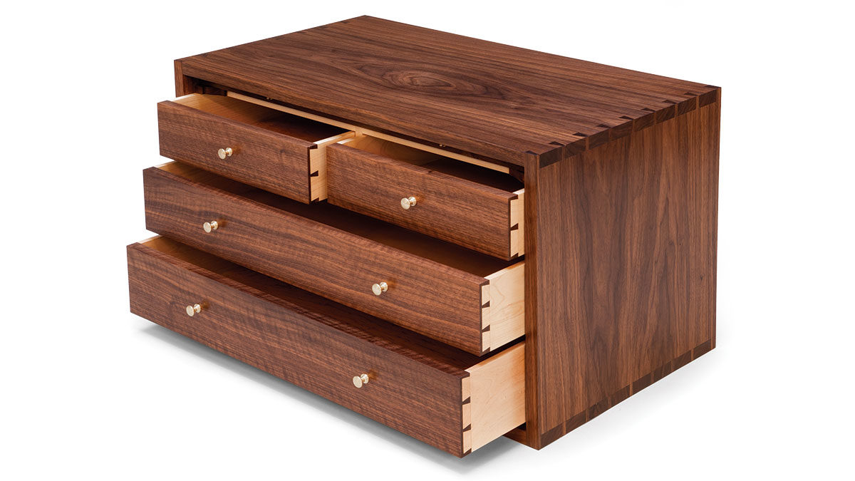 279- Walnut and Maple Toolbox - FineWoodworking