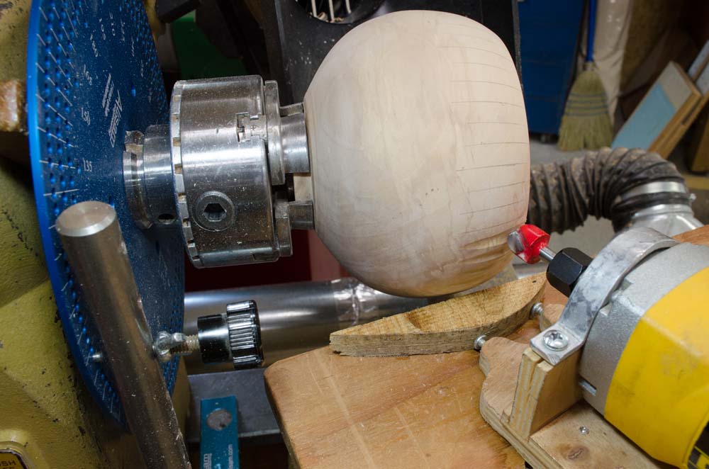Using a router at the lathe - FineWoodworking