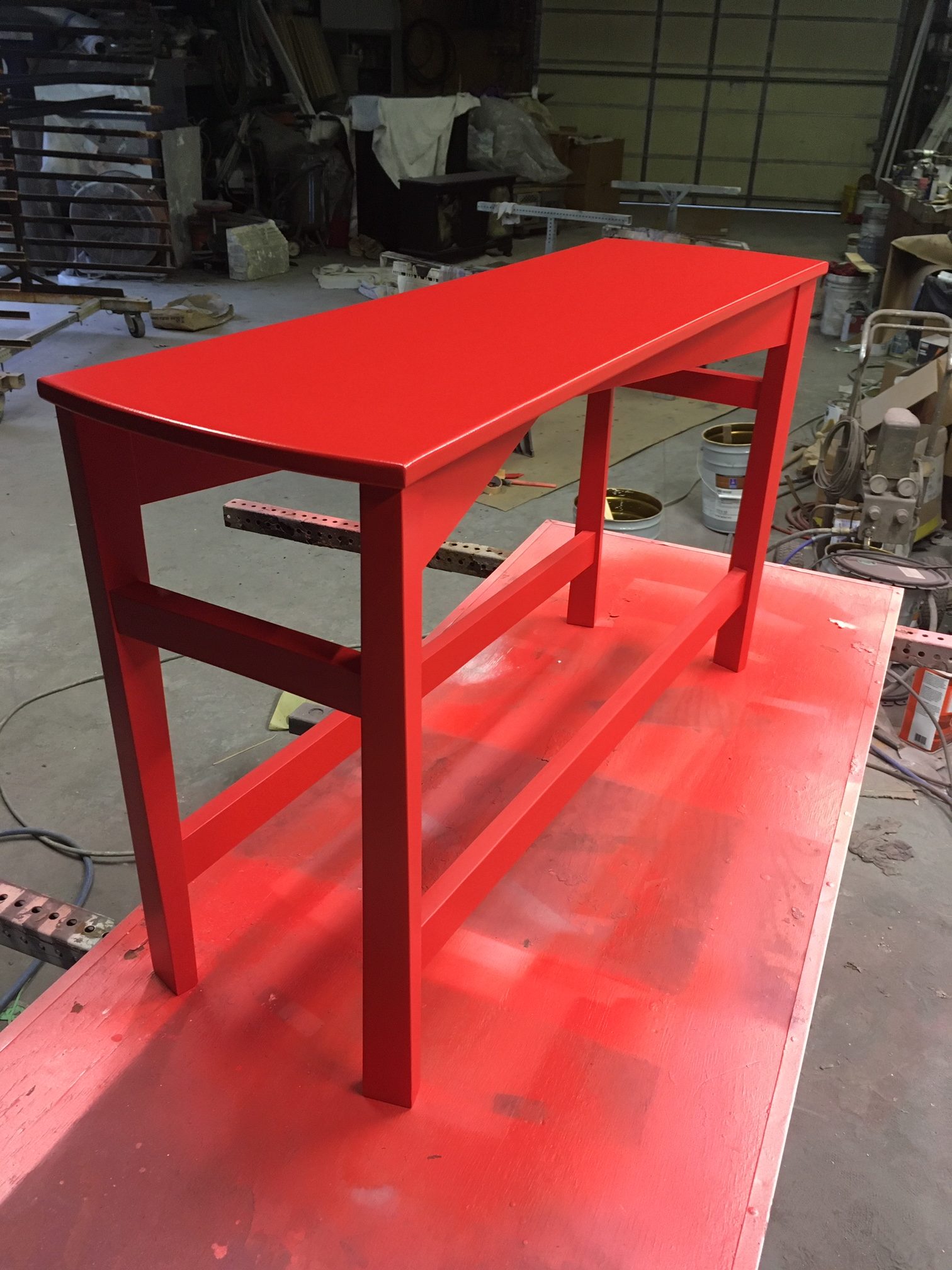 Hidden Steel Stabilizes this Custom Bench - FineWoodworking