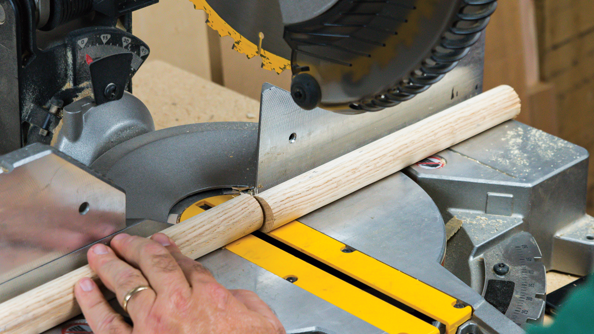 Easy to build wooden 6 pack holder - FineWoodworking