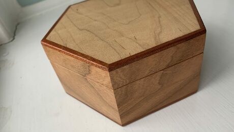 Hexagonal Box (FW #285) - FineWoodworking
