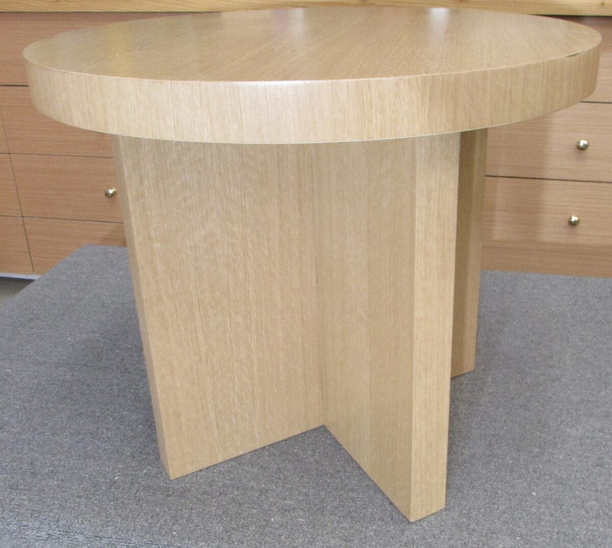 Small Rift White Oak Veneer Tables - FineWoodworking