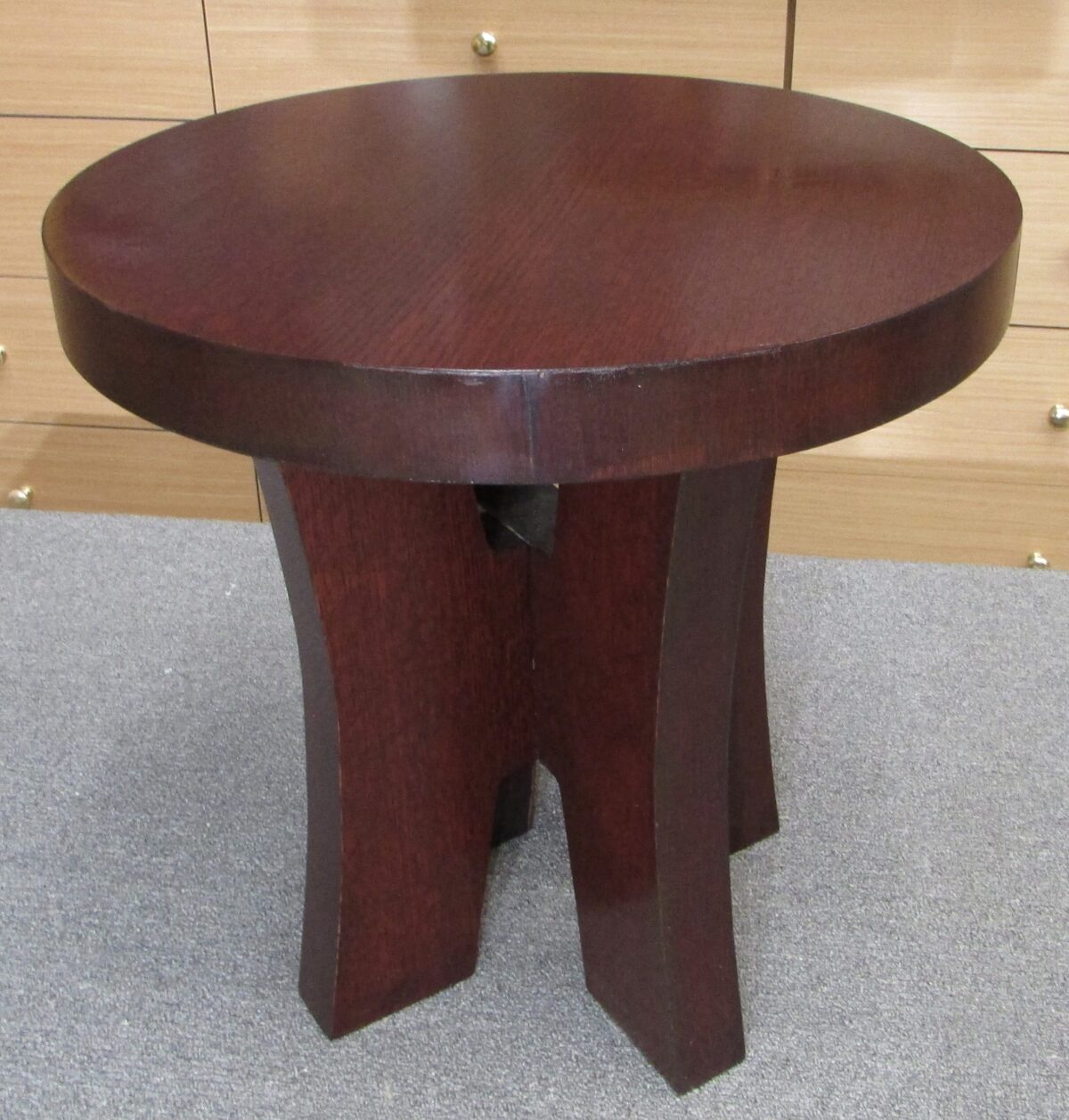 Small Rift White Oak Veneer Tables - FineWoodworking