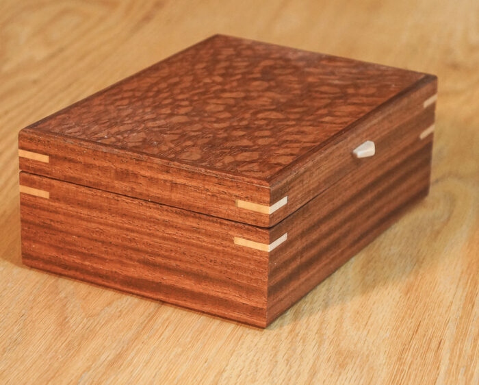 Make a Veneered Box with Contrasting Miter Keys, Part 1 - FineWoodworking