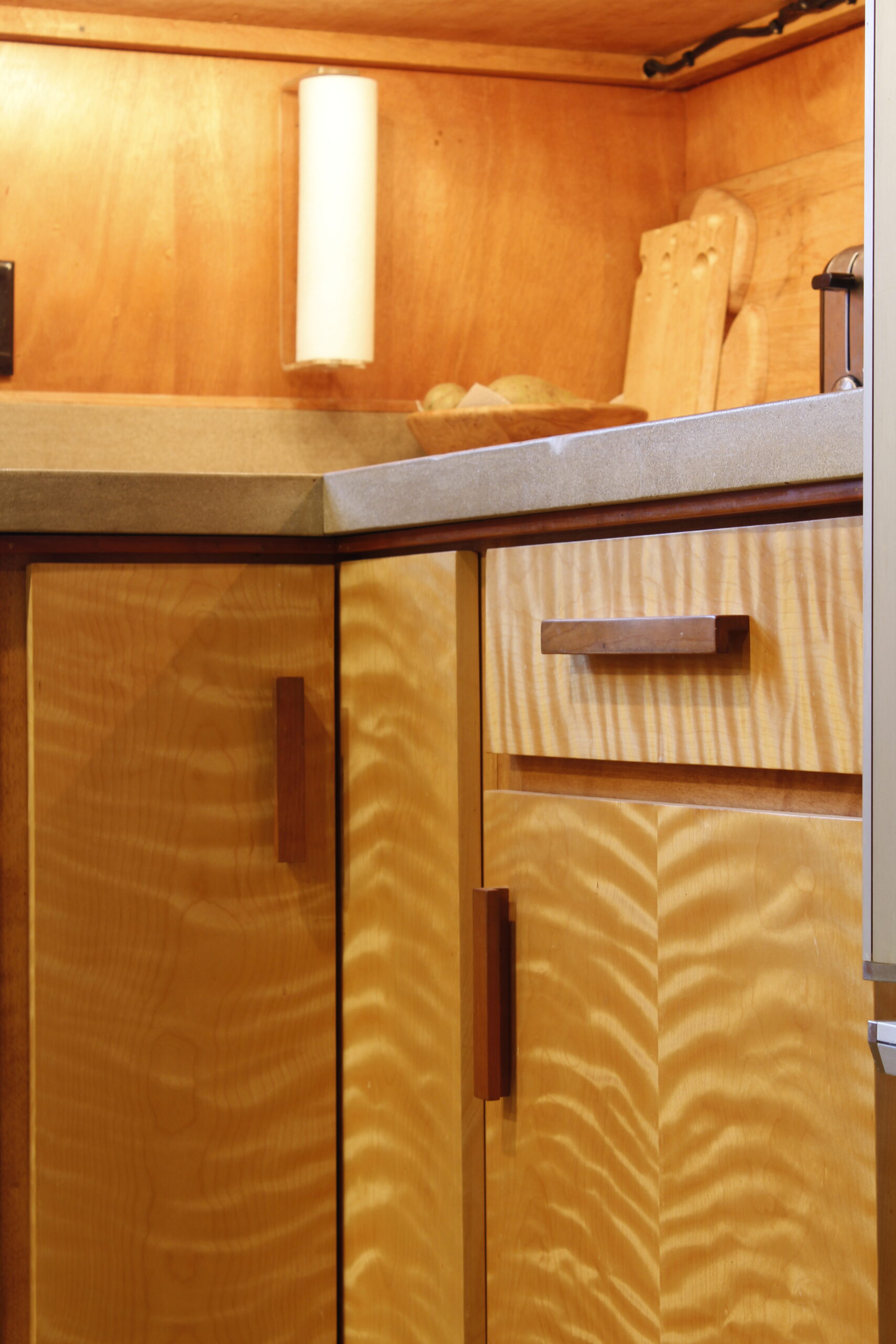 How I choose the finish for a job - FineWoodworking