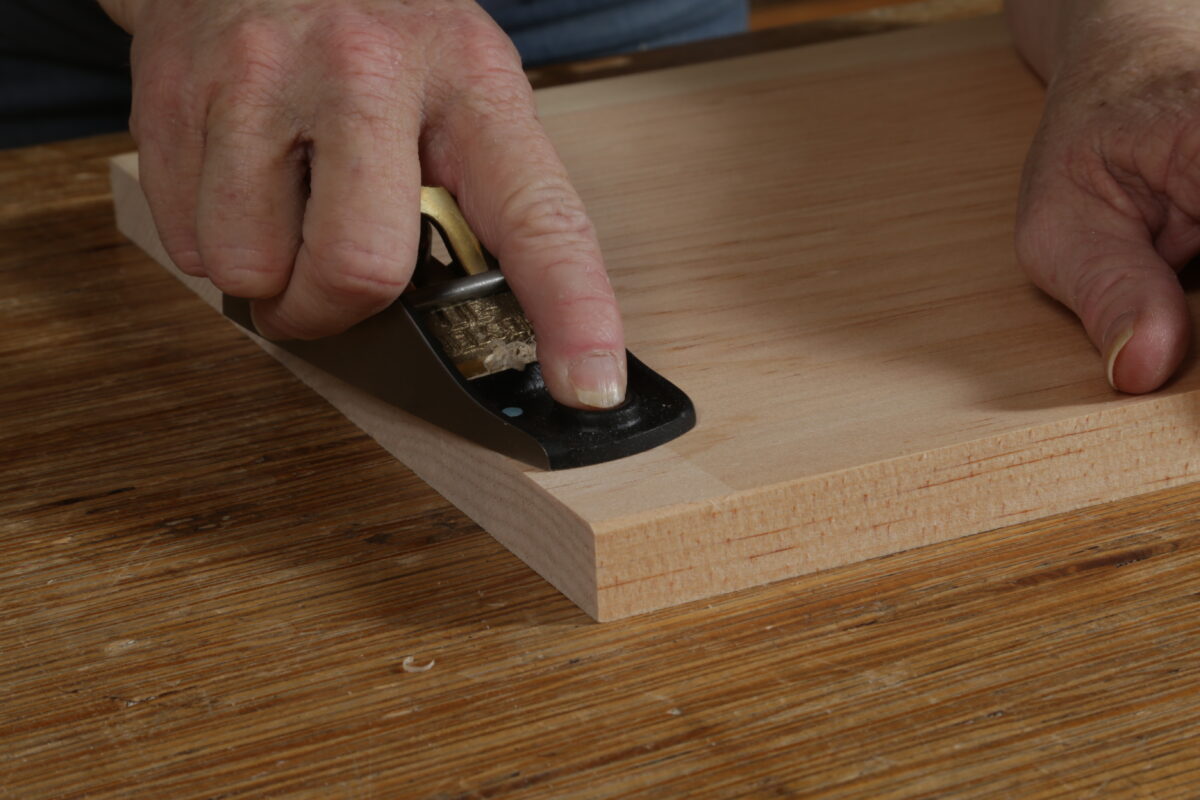 How to Fit a Shelf to Hand-Cut Dadoes - FineWoodworking